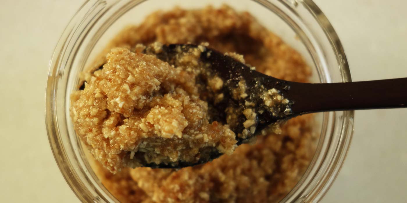 Sugar & Oats Body Scrub | Curious Nut